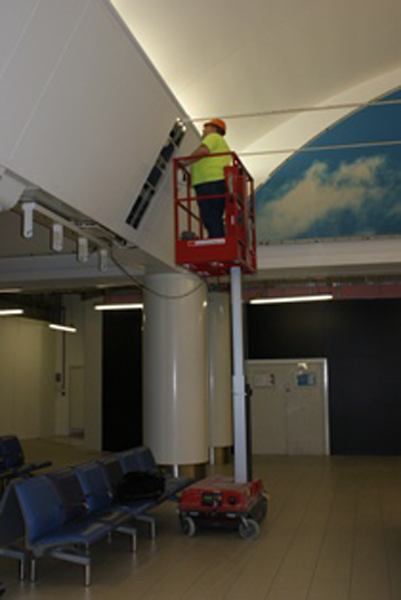 The Bravi Leonardo is a 4.9m lightweight access platform for working at ...