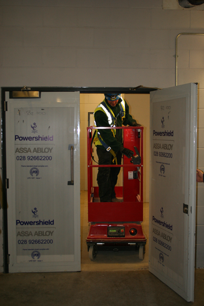 The Bravi Leonardo is a 4.9m lightweight access platform for working at ...